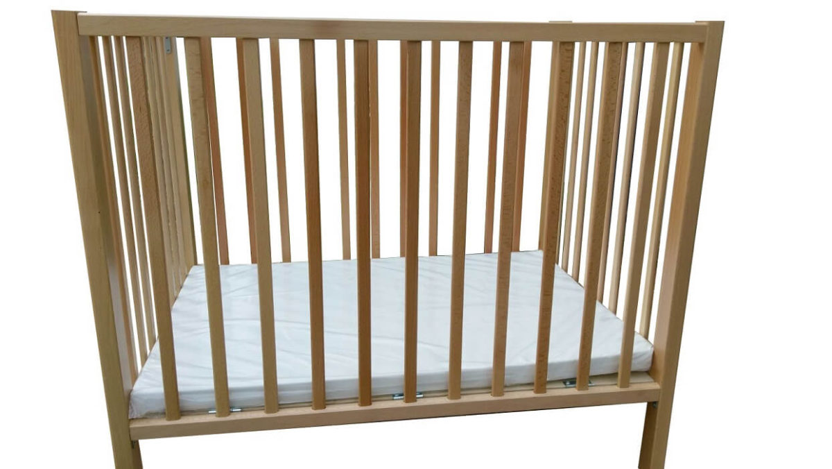 Solid wood baby crib: large model - Mijatovic Ltd wood supplier